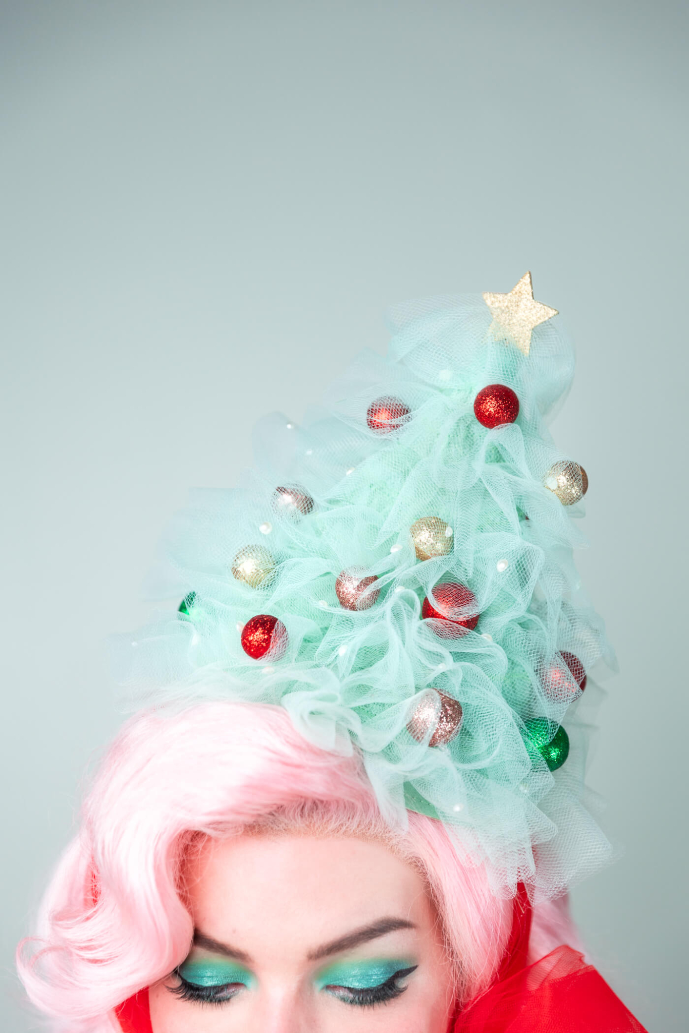 Vintage Inspired DIY Christmas Tree Hat | Keiko Lynn